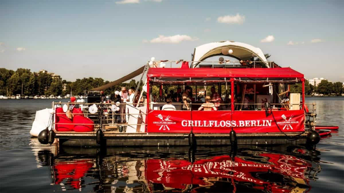 Grillfloss ERPEL mieten in Berlin - Erlebnisfabrik